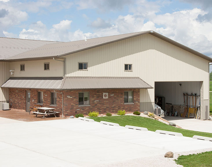 Post Frame Commercial Warehouse | Coal City, IL | FBi Buildings