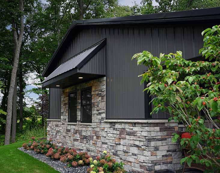 Multipurpose Suburban Pole Barn | Ada, Michigan | FBi Buildings